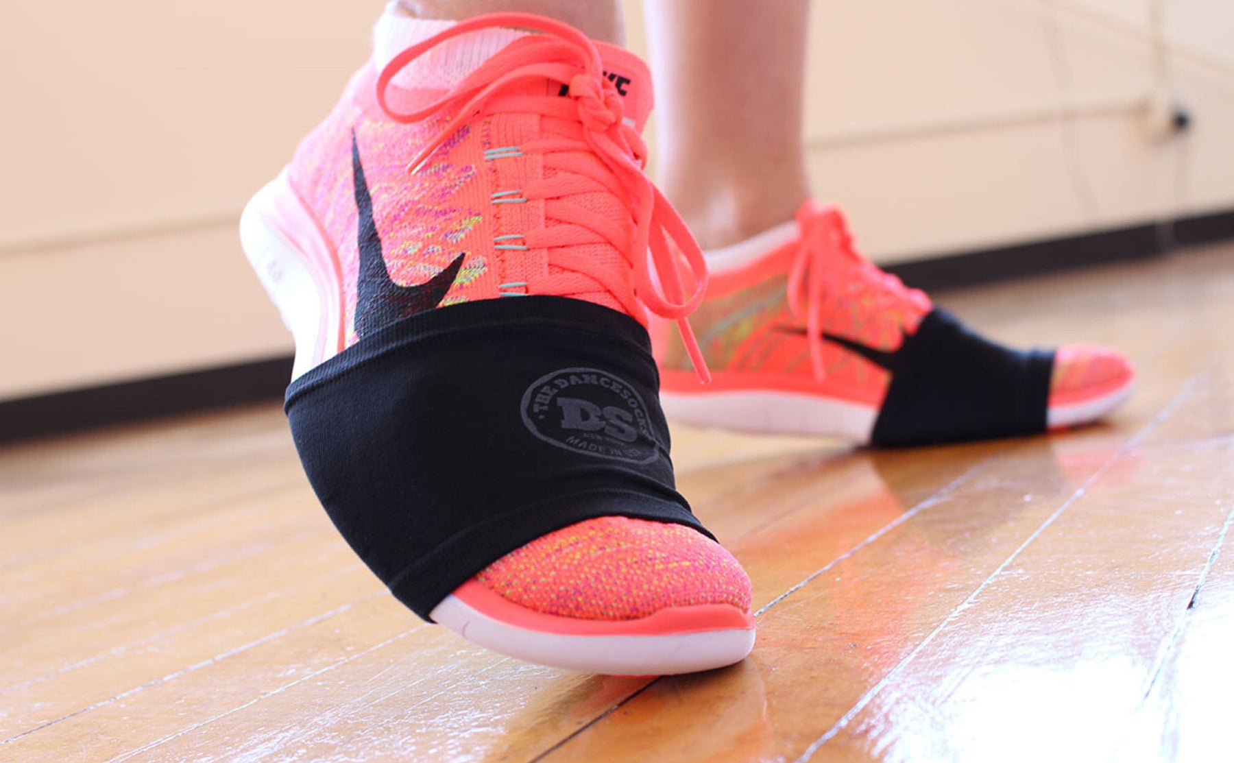 THE DANCESOCKS® - Made in USA Original Over Sneaker Dance Socks – THE ...